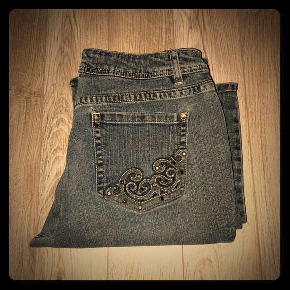 Apt. 9 | Jeans | Apt 9 Sz 4 Jeans Mid Rise Boot Cut Nice Bling | Poshmark
